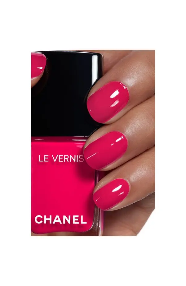 Chanel Le Vernis Longwear Nail Color - 143 Diva | Editorialist